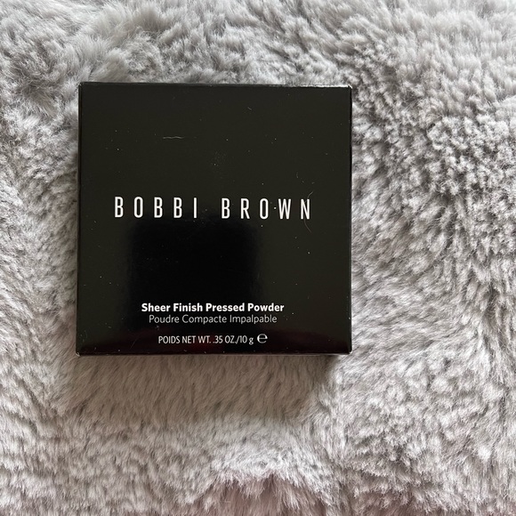 Bobbi Brown | Makeup | Bobbi Brown Sheer Finish Pressed Powder New ...